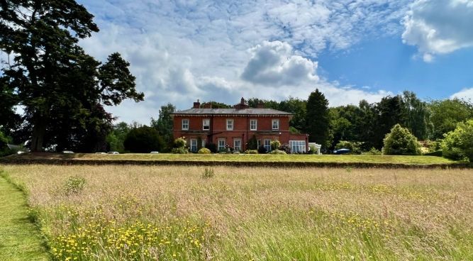 Weekend Break - The Upper House